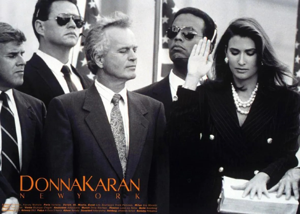 Iris Donna Karan: قميص أبيض باهظ الثمن ~ مقالات عطرية