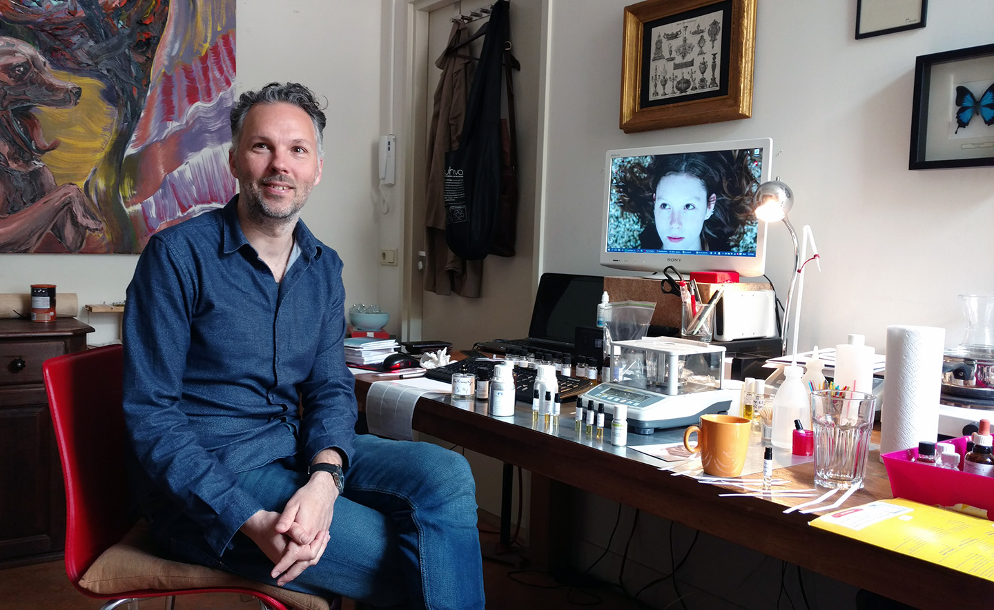 Baruti σημαίνει Πυρίτιδα: Αρώματα που Δυναμιτίζουν τα Πάθη ~ ΚΡΙΤΙΚΕΣ ...