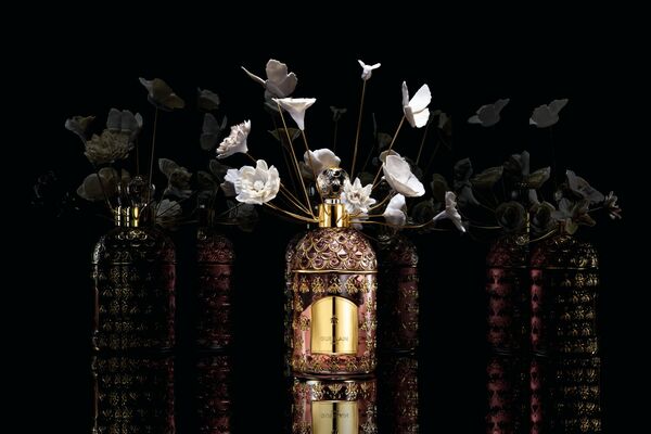 Celebrando I 170 Anni del Flacone Api di Guerlain ~ Rubriche