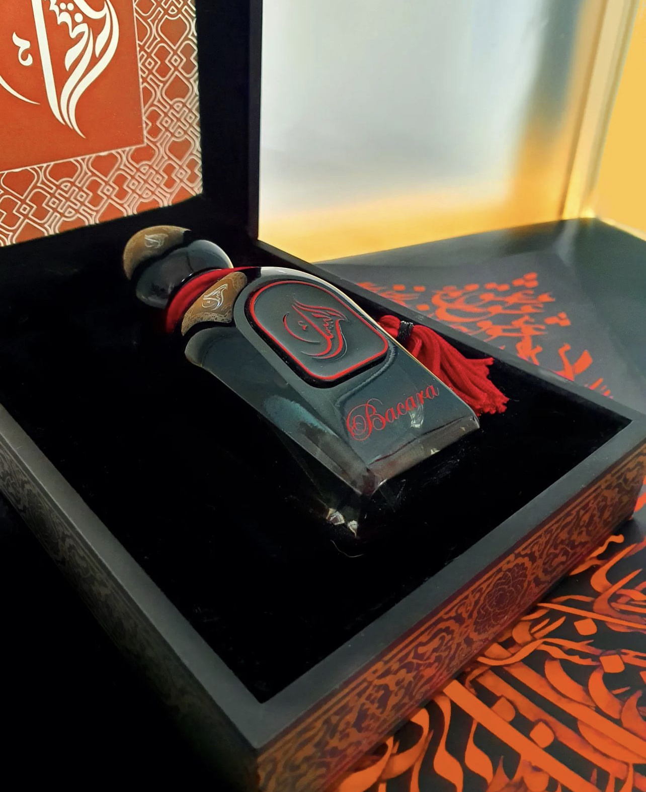 Ароматы, в которые хочется погрузиться: Arabesque Perfumes Bacara и The ...