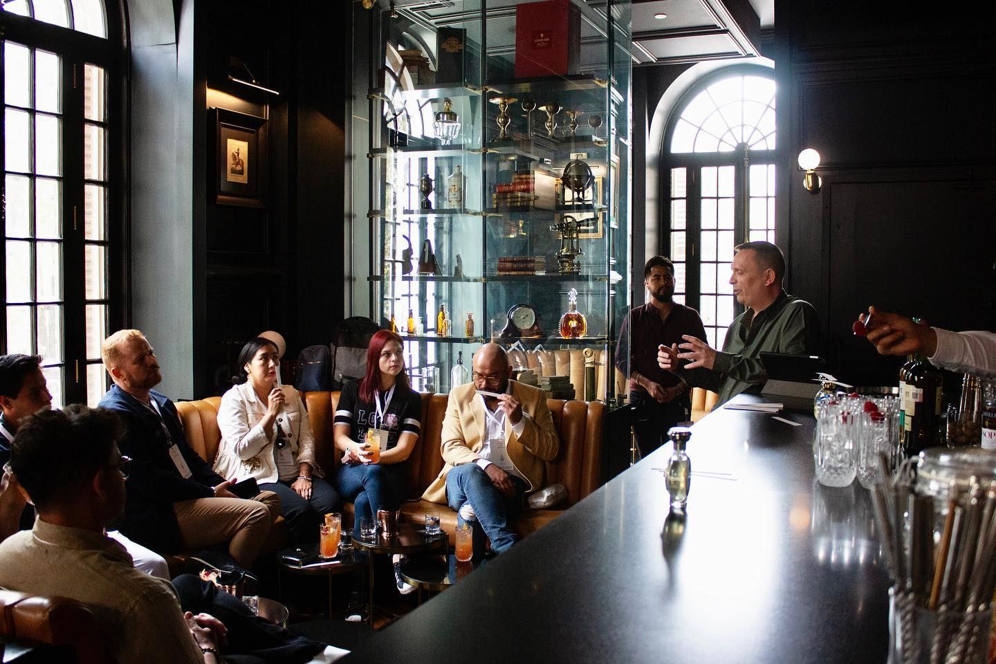 EXIPA: Primeiro Evento de Perfumaria de Nicho da América Latina ~ Arte ...