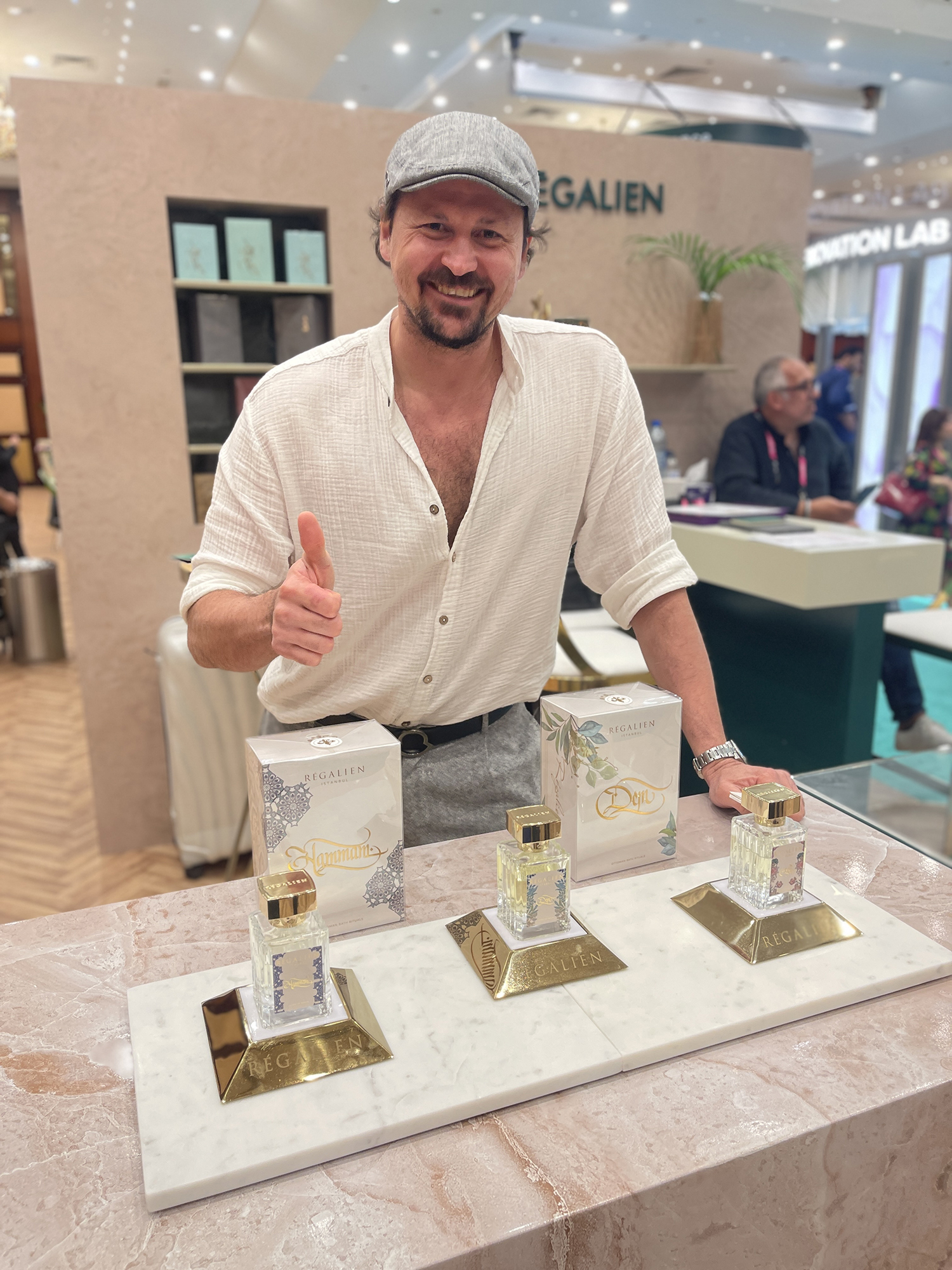 Beautyworld Middle East 2023 - لماذا أحب دبي ~ مقالات