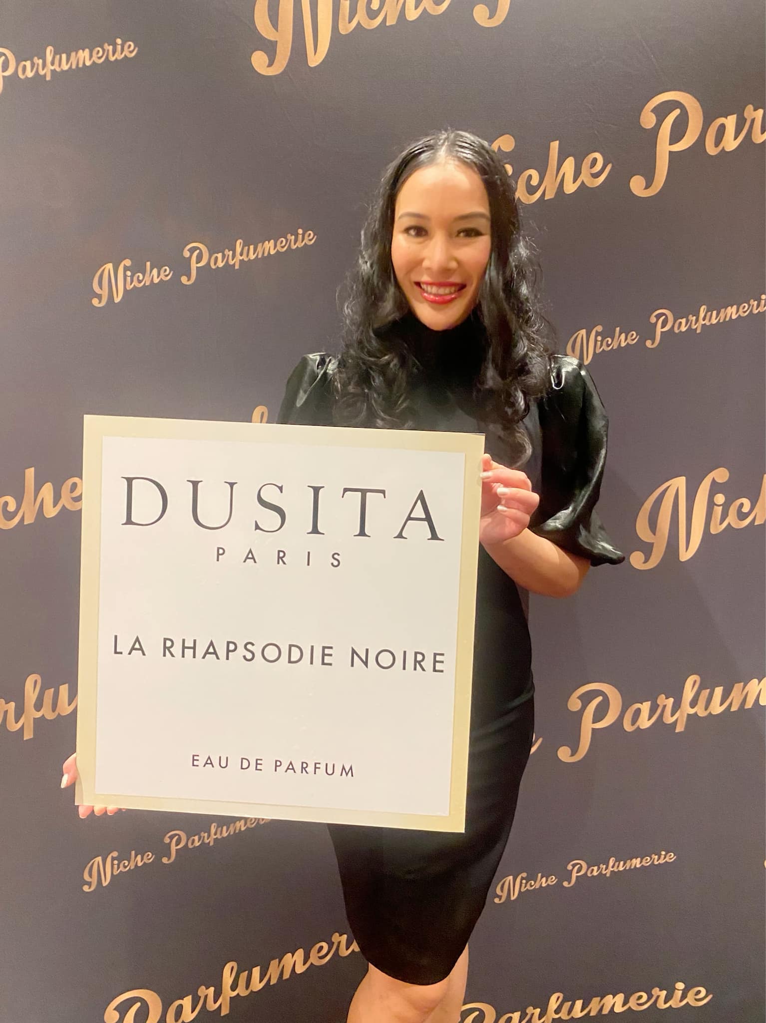 Pissara Umavijani a lansat La Rhapsodie Noire în București la ...