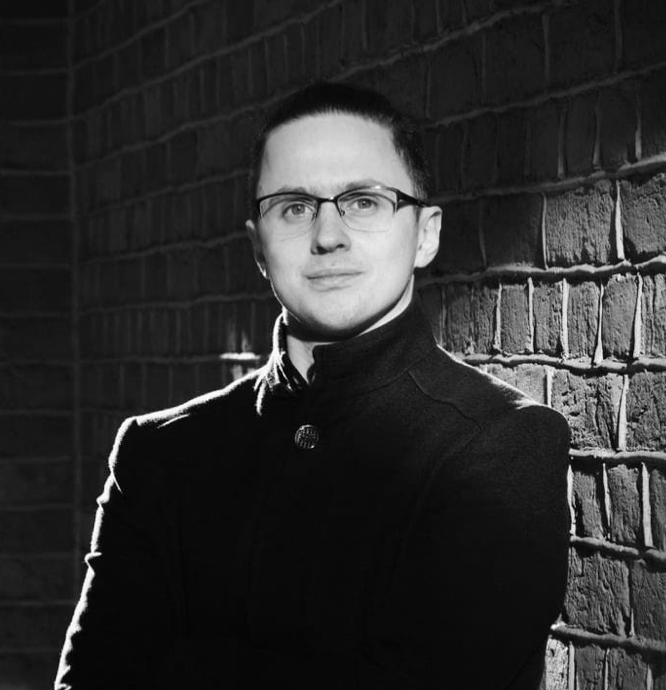 调香师 Yuri Lavinski