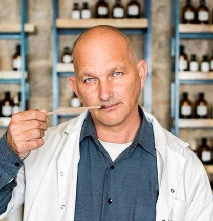 Perfumer Shahar Schwartz