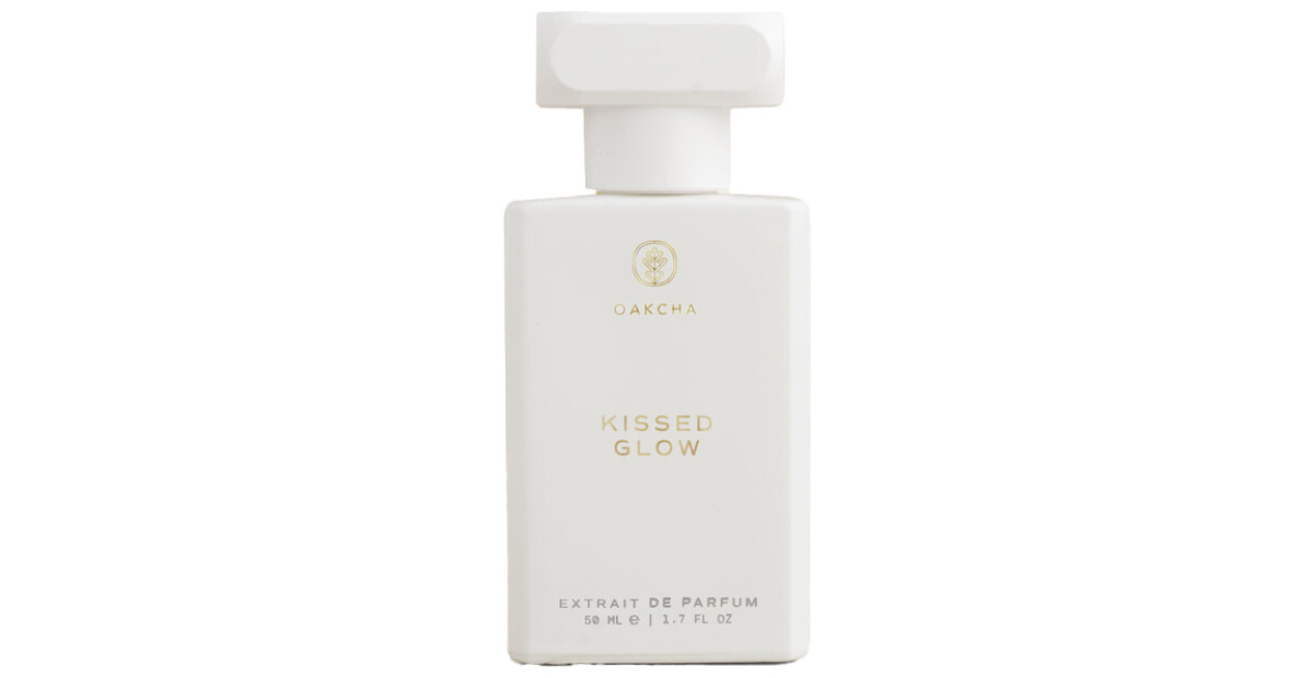 Kissed Glow Oakcha аромат — аромат для мужчин и женщин