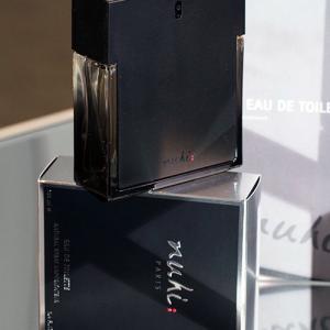 nuhi NUHI Colonia - una fragancia para Hombres 2013