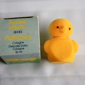 Fluffy Chick Avon parfum - un parfum pour homme et femme 1970