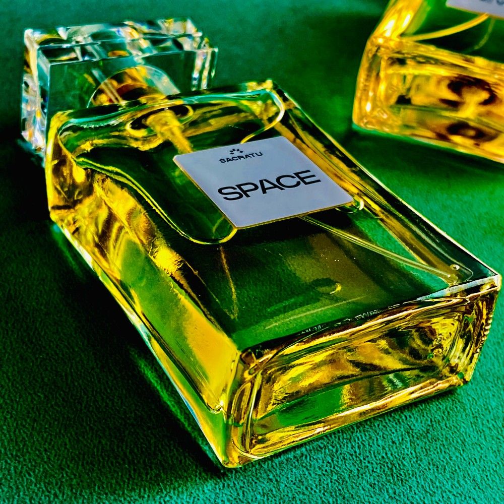 Space Sacratu Cologne - ein neues Parfum für Männer 2023