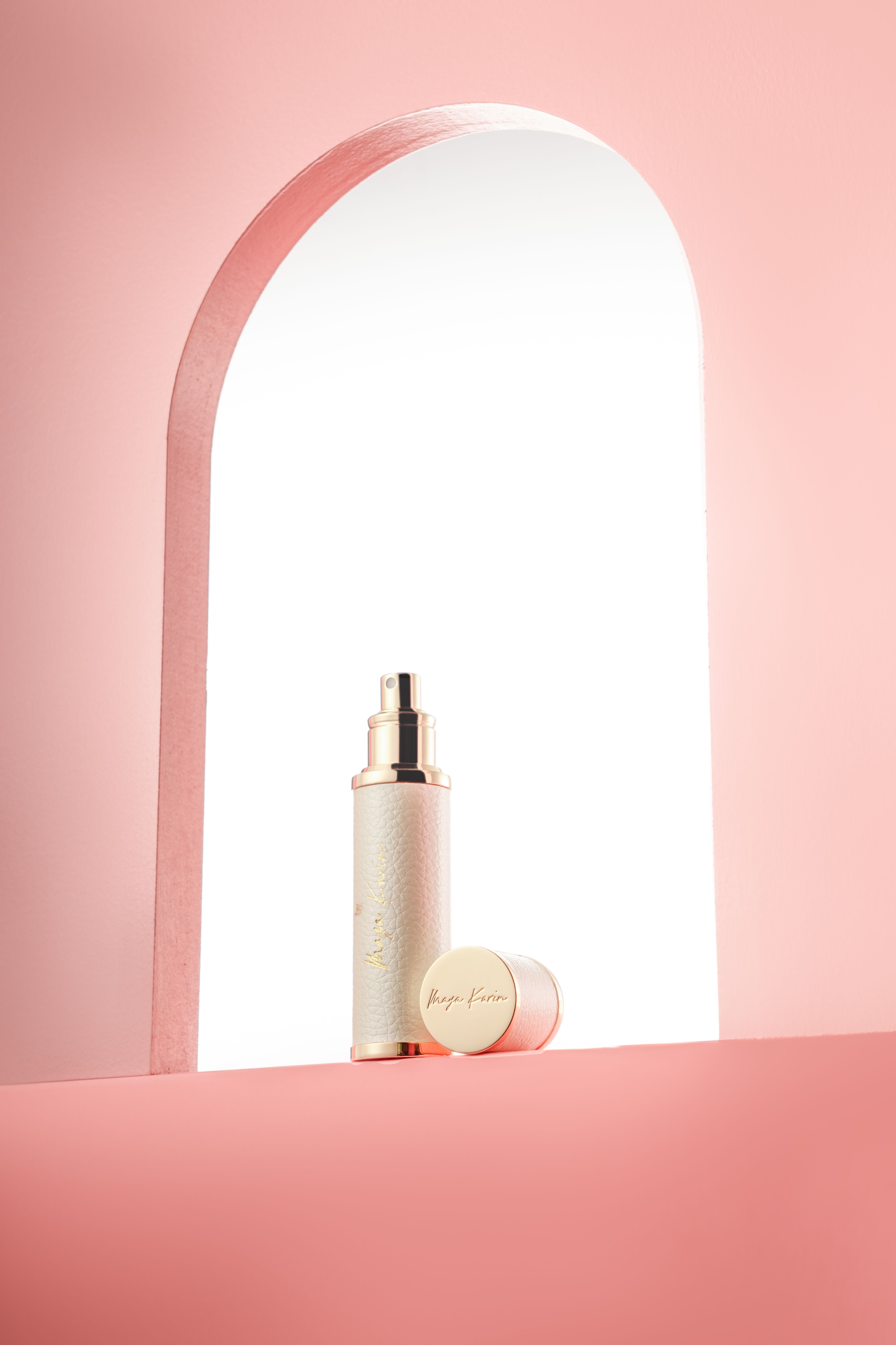 Laici By Maya Karin perfume - a novo fragrância Compartilhável 2023