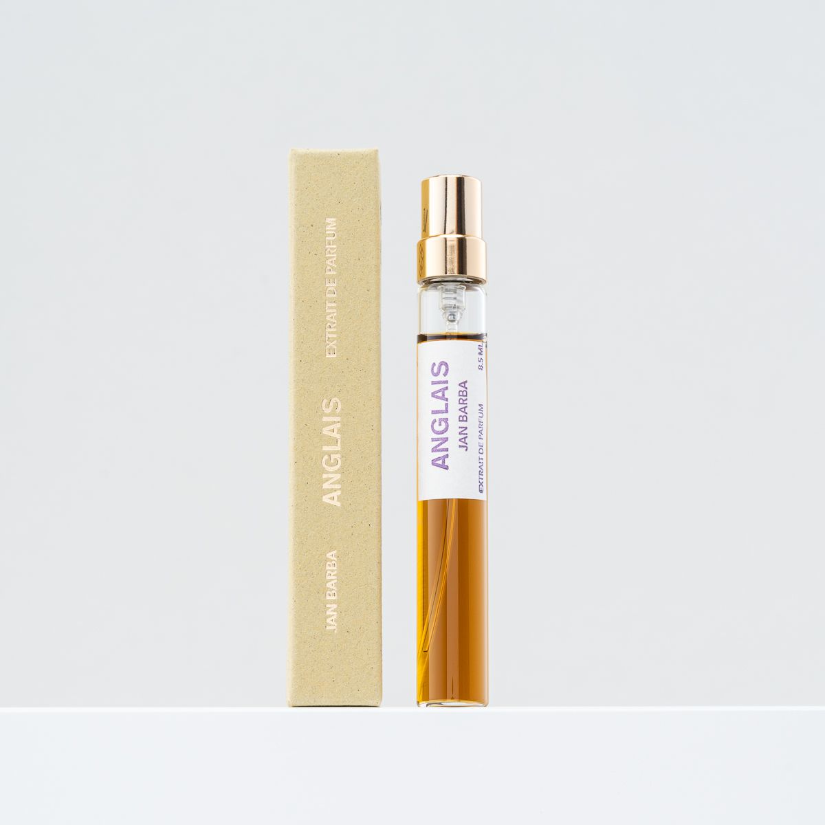 Anglais JAN BARBA parfum - un parfum pour homme et femme 2021