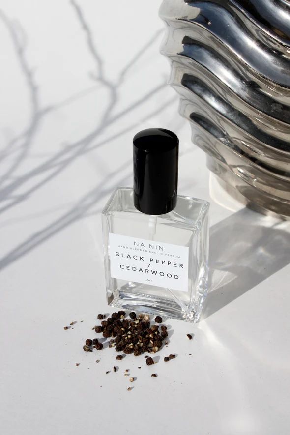 Black Pepper & Cedarwood Na Nin parfum - un nouveau parfum pour homme ...