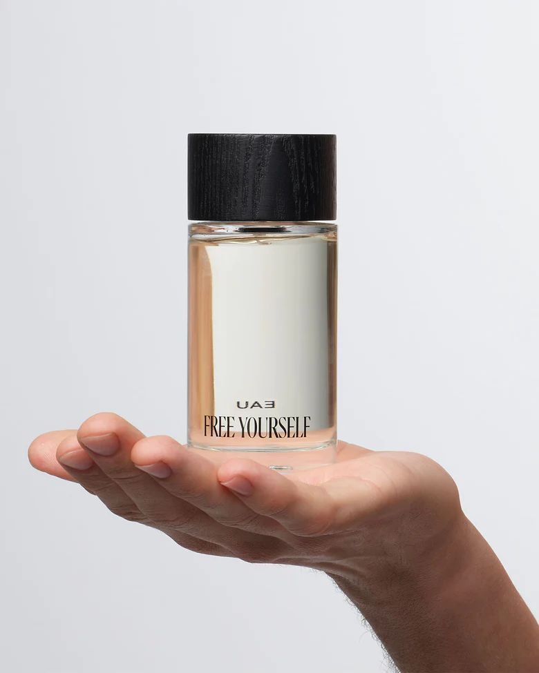 Eau Free Yourself parfum - un nouveau parfum pour homme et femme 2024