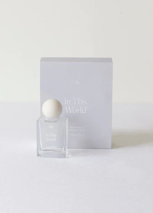In This World Liis perfume - a novo fragrância Compartilhável 2024