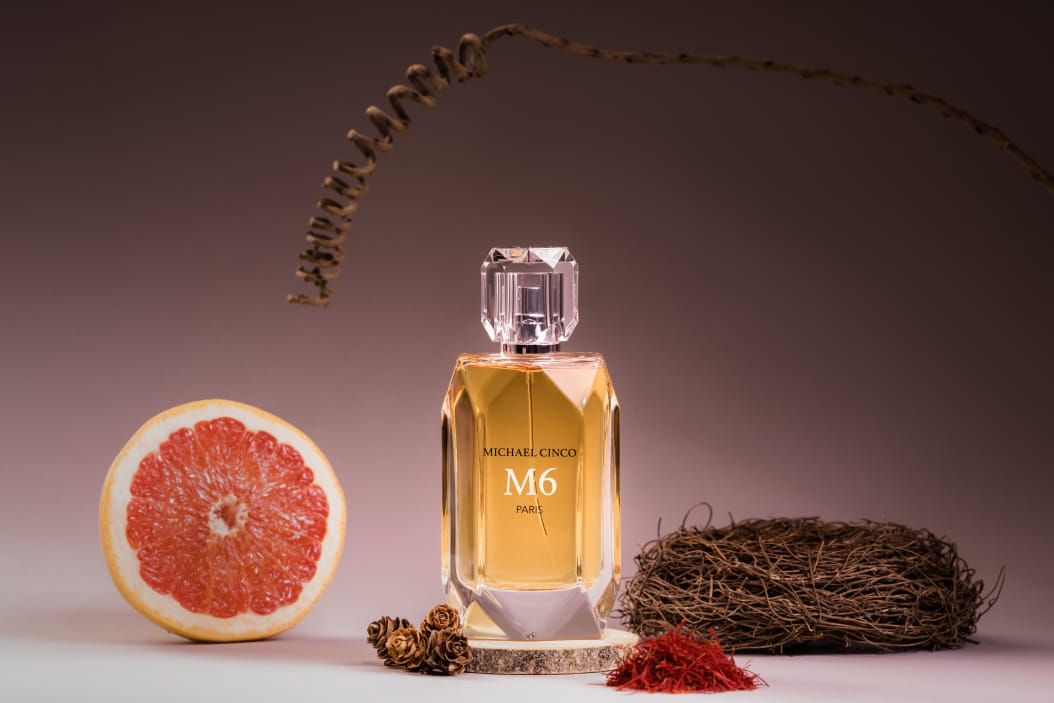 M6 Michael Cinco perfume - a novo fragrância Compartilhável 2024