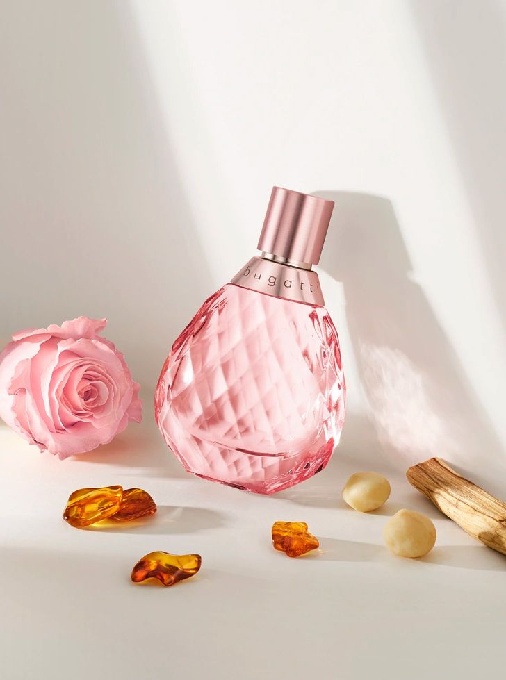 Felicità Bugatti Fashion parfum - een nieuwe geur voor dames 2024