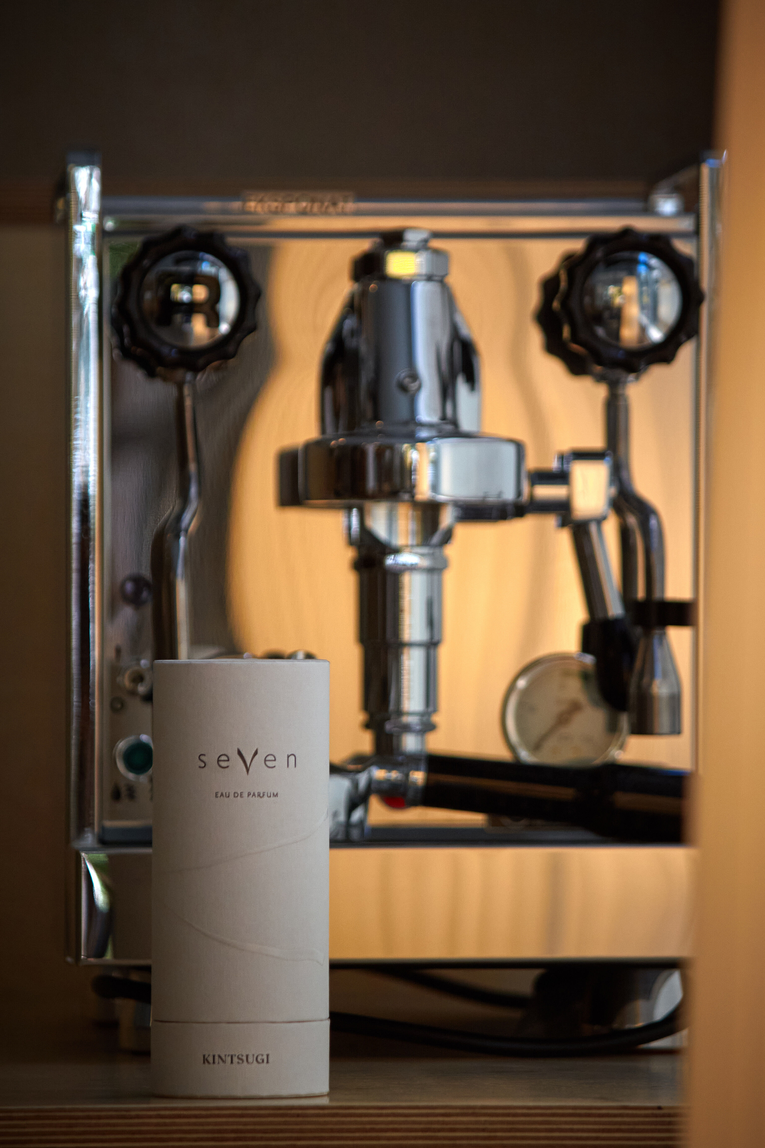Seven Kintsugi parfum - un nouveau parfum pour homme et femme 2024