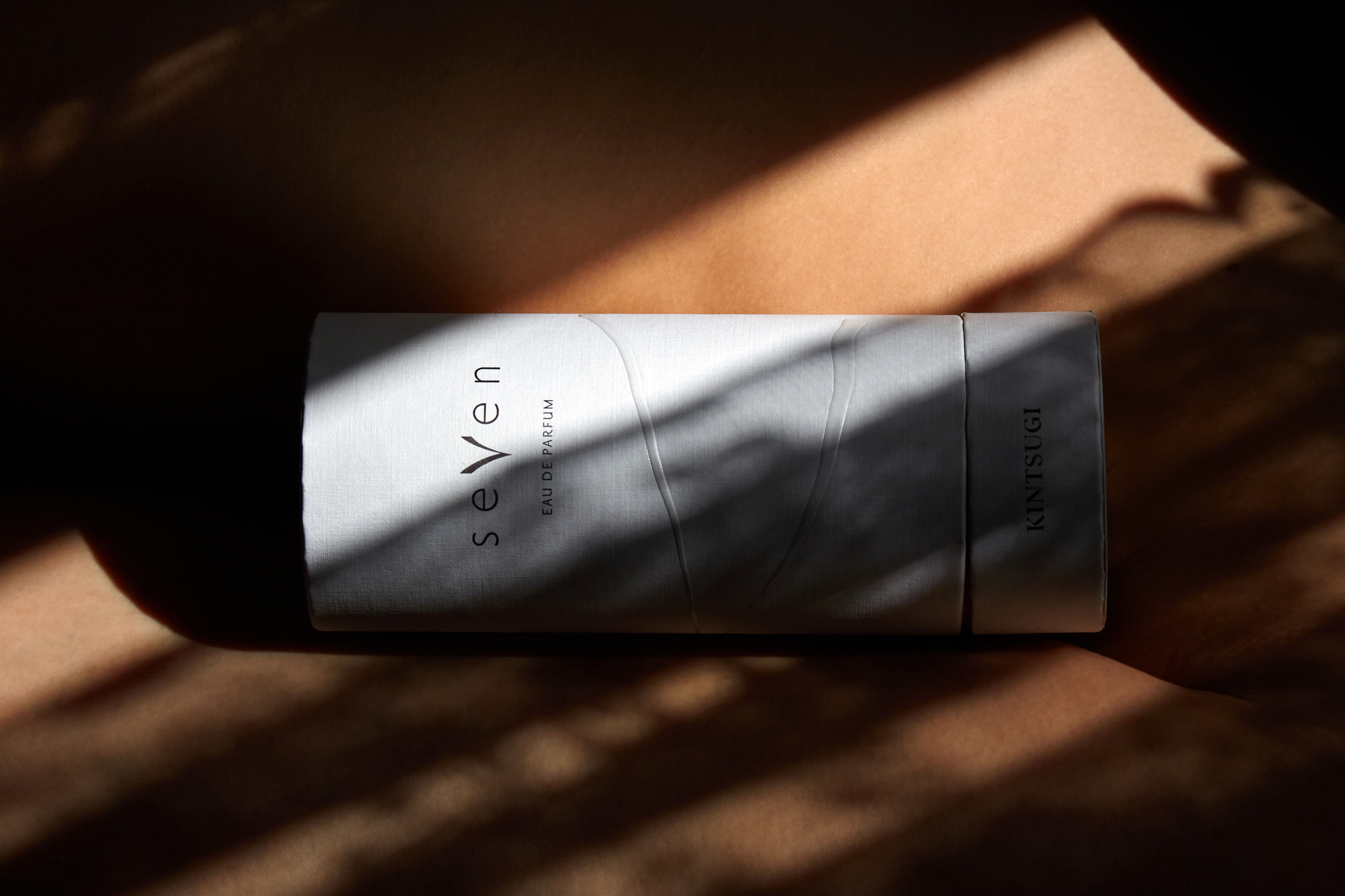 Seven Kintsugi parfum - un nouveau parfum pour homme et femme 2024