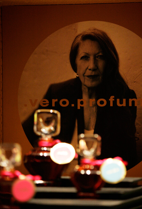 Rubj Extrait de Parfum Vero Profumo fragancia - una fragancia para Mujeres