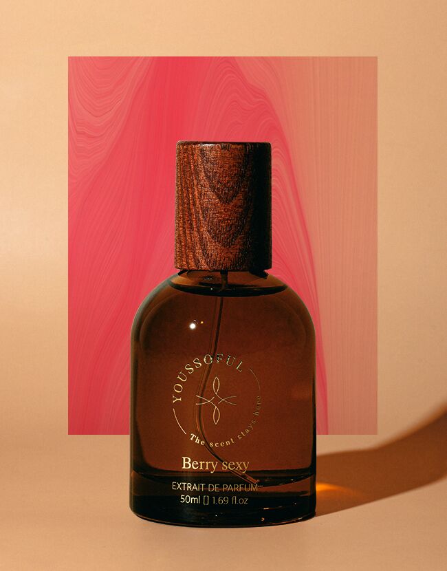Berry Sexy Youssoful عطر - a fragrance للجنسين 2021