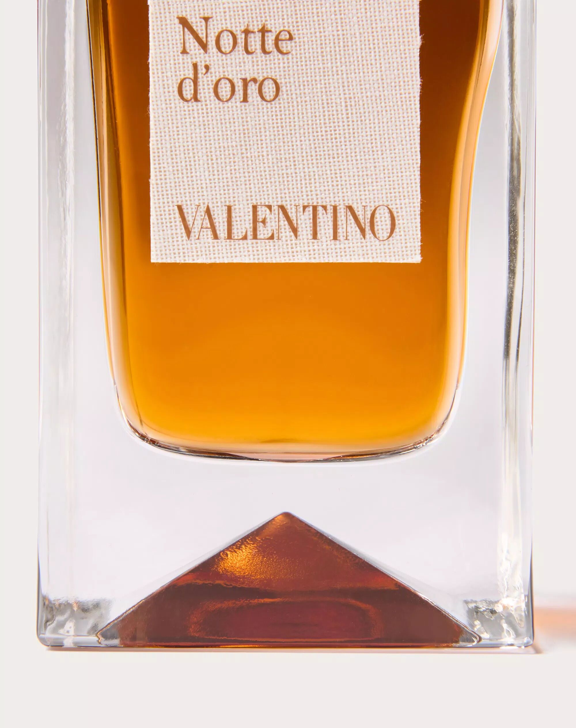 Notte d'Oro Valentino parfum - un nouveau parfum pour homme et femme 2024