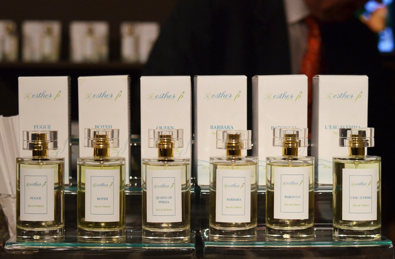 Barbara Esther P perfume - a fragrância Feminino 2013