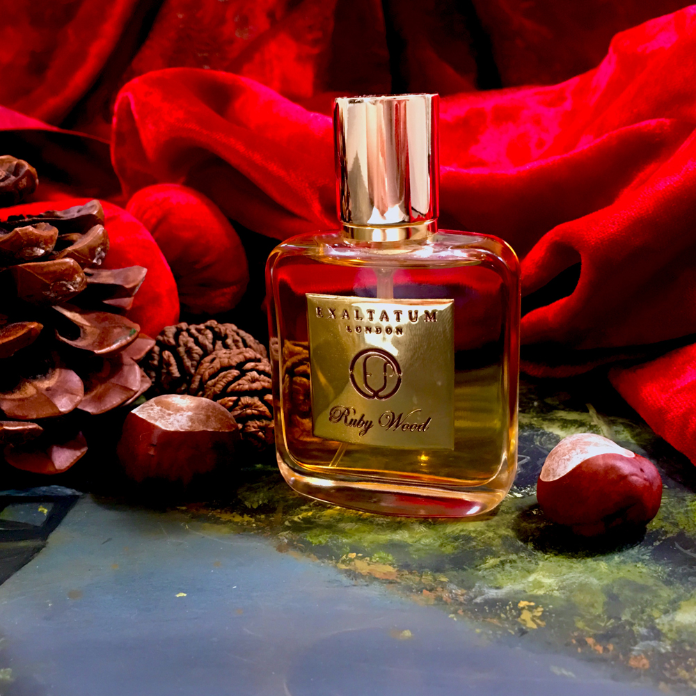 Ruby Wood Exaltatum parfem - parfem za žene i muškarce 2018