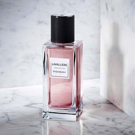 Lavalliere Yves Saint Laurent perfume - a novo fragrância Compartilhável 2022