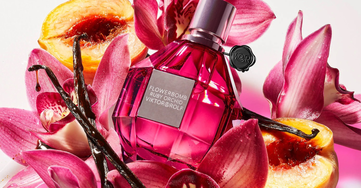 Flowerbomb Ruby Orhidee: ciocolata imbuteliata intr-o sticla de parfum ...