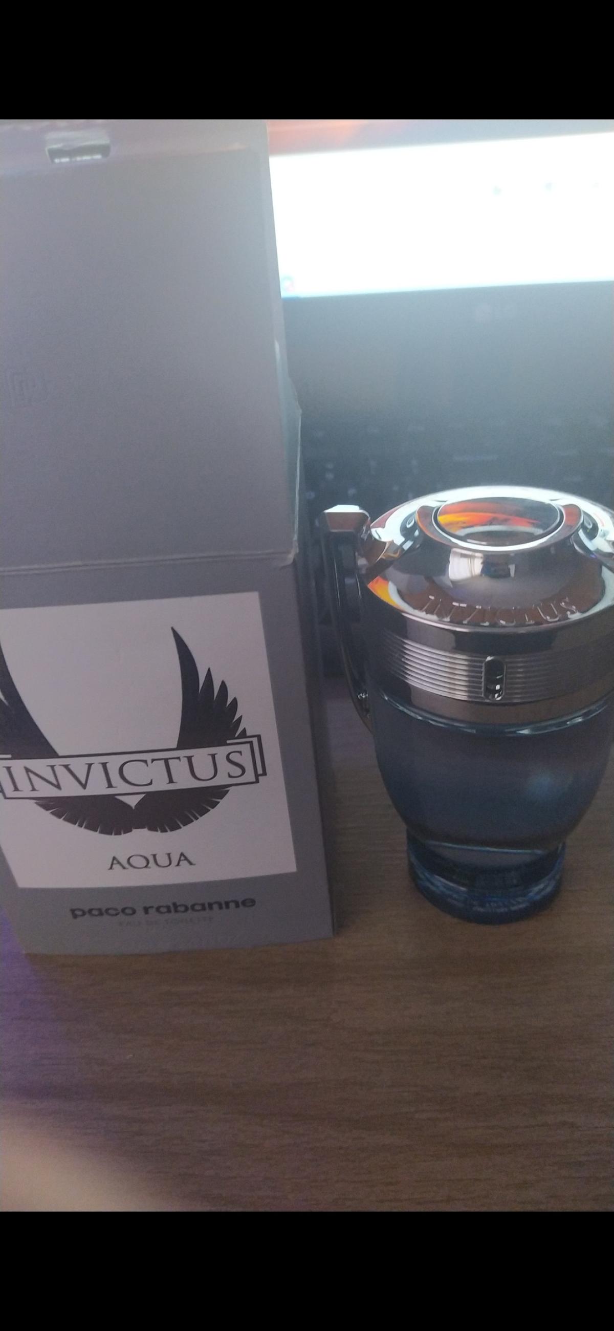 Invictus Aqua (2018) Rabanne Colonia - una fragancia para Hombres 2018