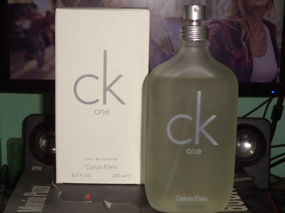 CK One Calvin Klein perfume - a fragrância Compartilhável 1994