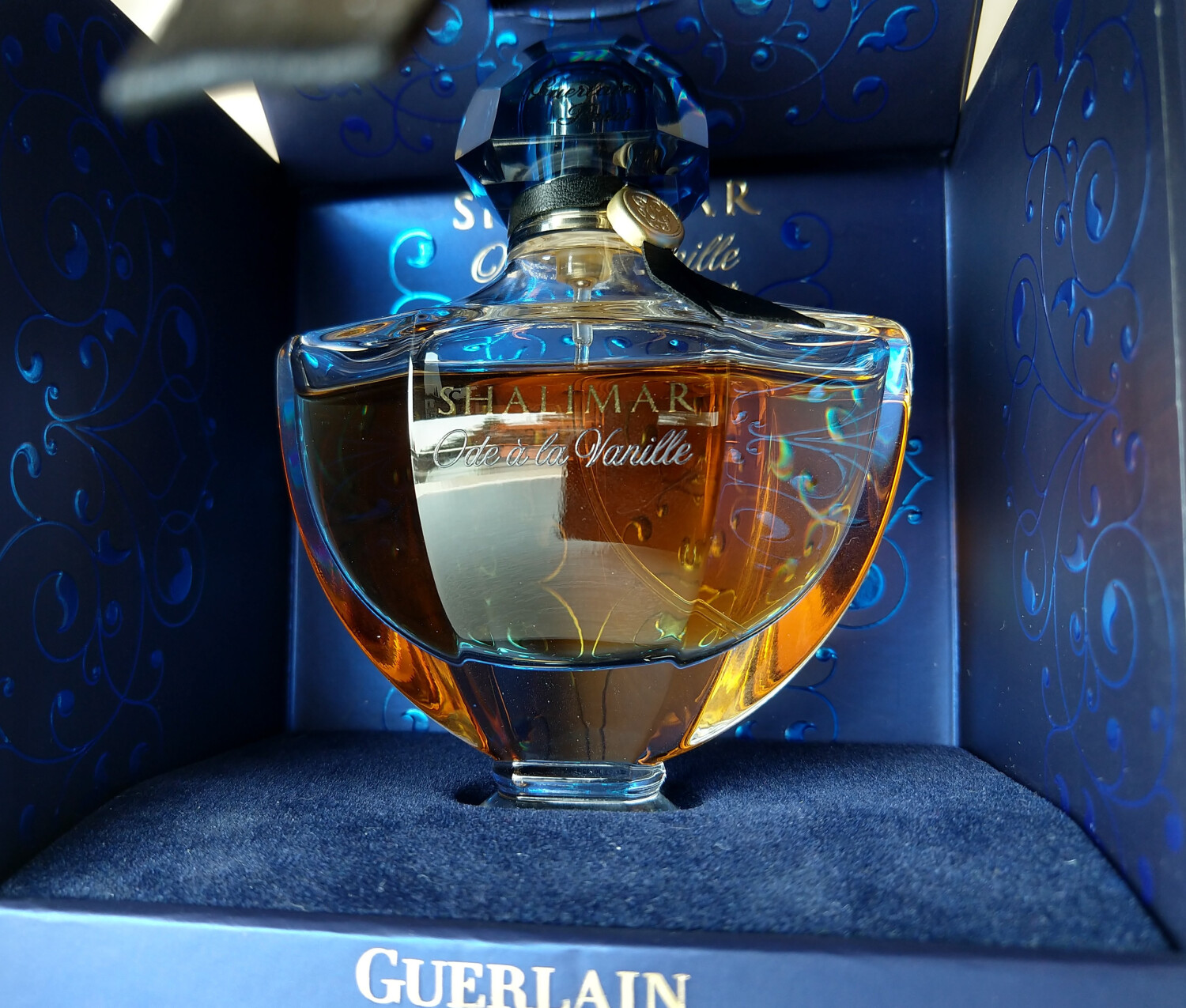 Shalimar Ode a la Vanille Sur la route de Madagascar Guerlain аромат ...