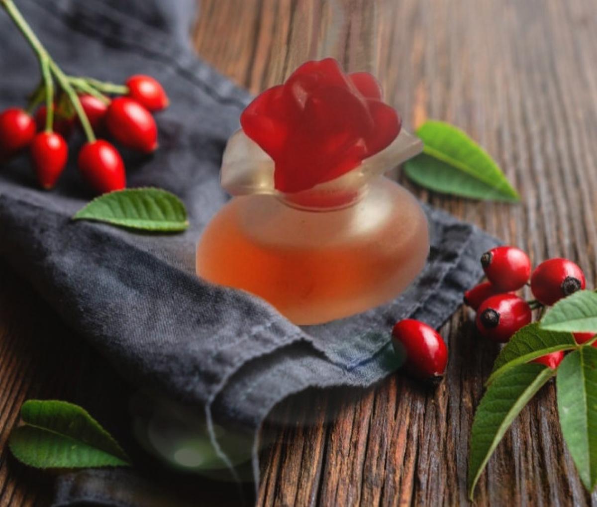 Fiorilu Pupa perfume - a fragrância Feminino 1996