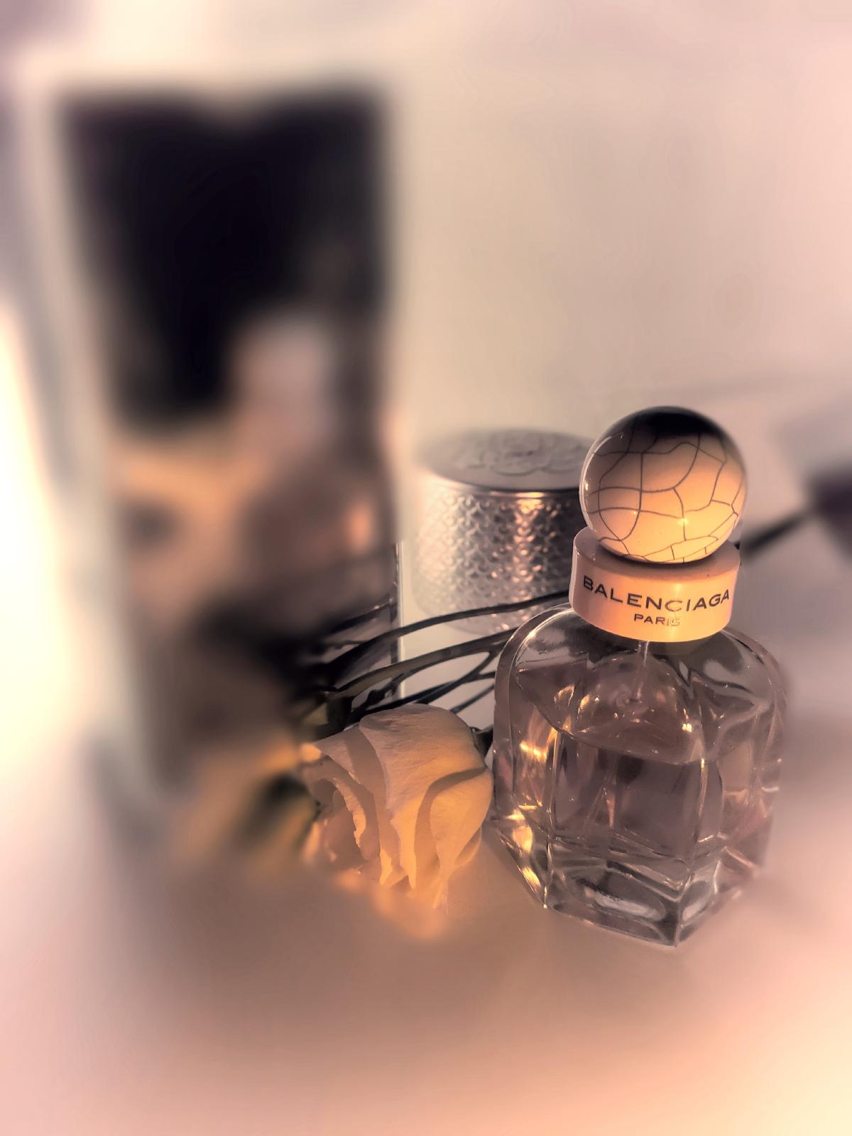 Balenciaga Paris Balenciaga fragancia - una fragancia para Mujeres 2010