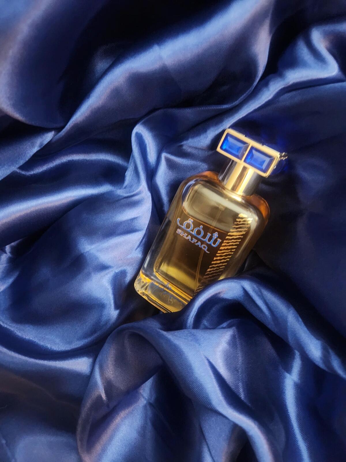 Shafaq Ard Al Zaafaran perfume - a fragrância Compartilhável 2022