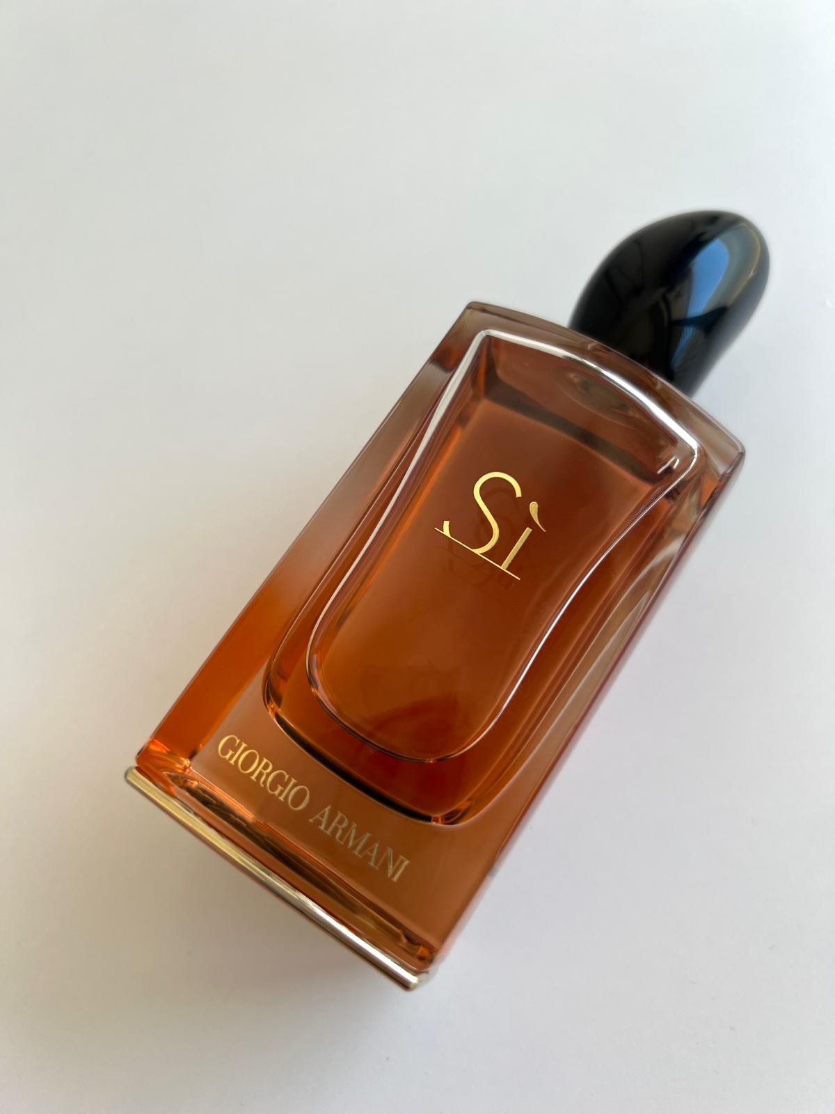 Sì Intense 2021 Giorgio Armani 香水 - 一款 2021年 女用 香水