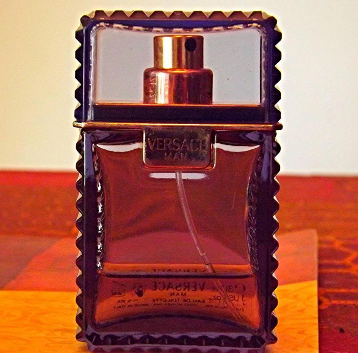 Versace Man Versace одеколон — аромат для мужчин 2003