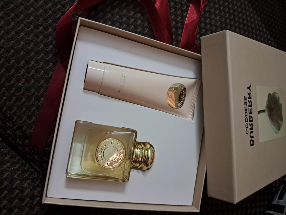 Goddess Burberry parfem - novi parfem za žene 2023