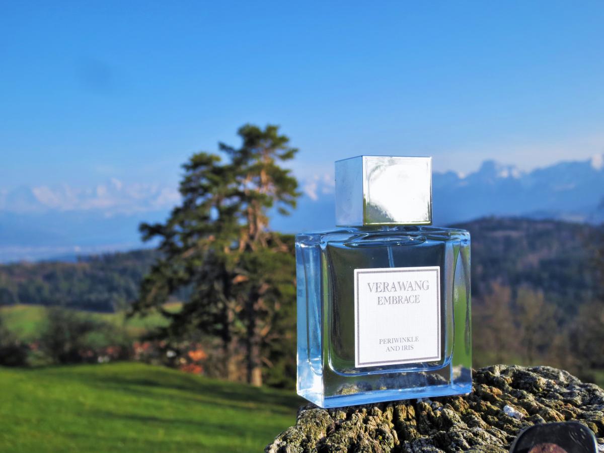 Embrace Periwinkle & Iris Vera Wang perfume - a fragrância Feminino 2015