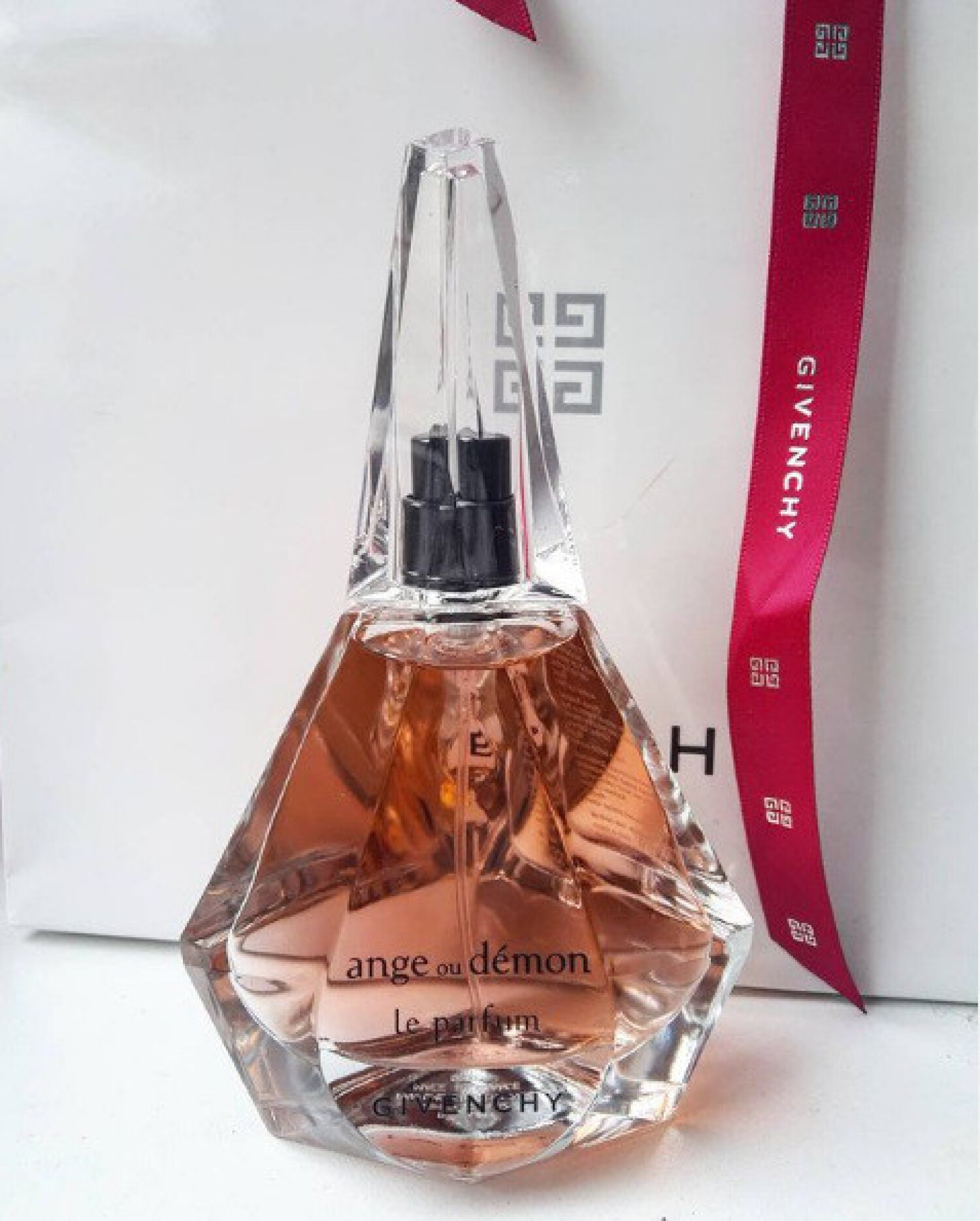 Ange ou Demon Le Parfum & Accord Illicite Givenchy аромат — аромат для ...