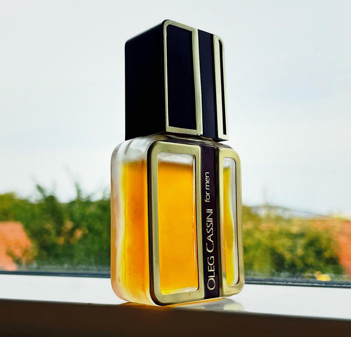 Oleg Cassini Jovan 古龙水 - 一款 1976年 男用 香水