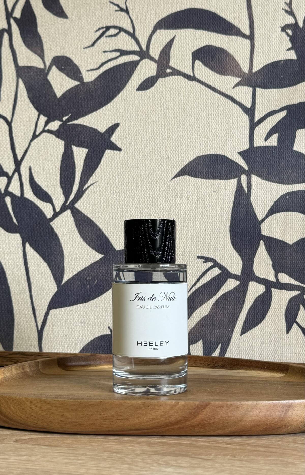 Iris de Nuit James Heeley fragancia - una fragancia para Hombres y Mujeres