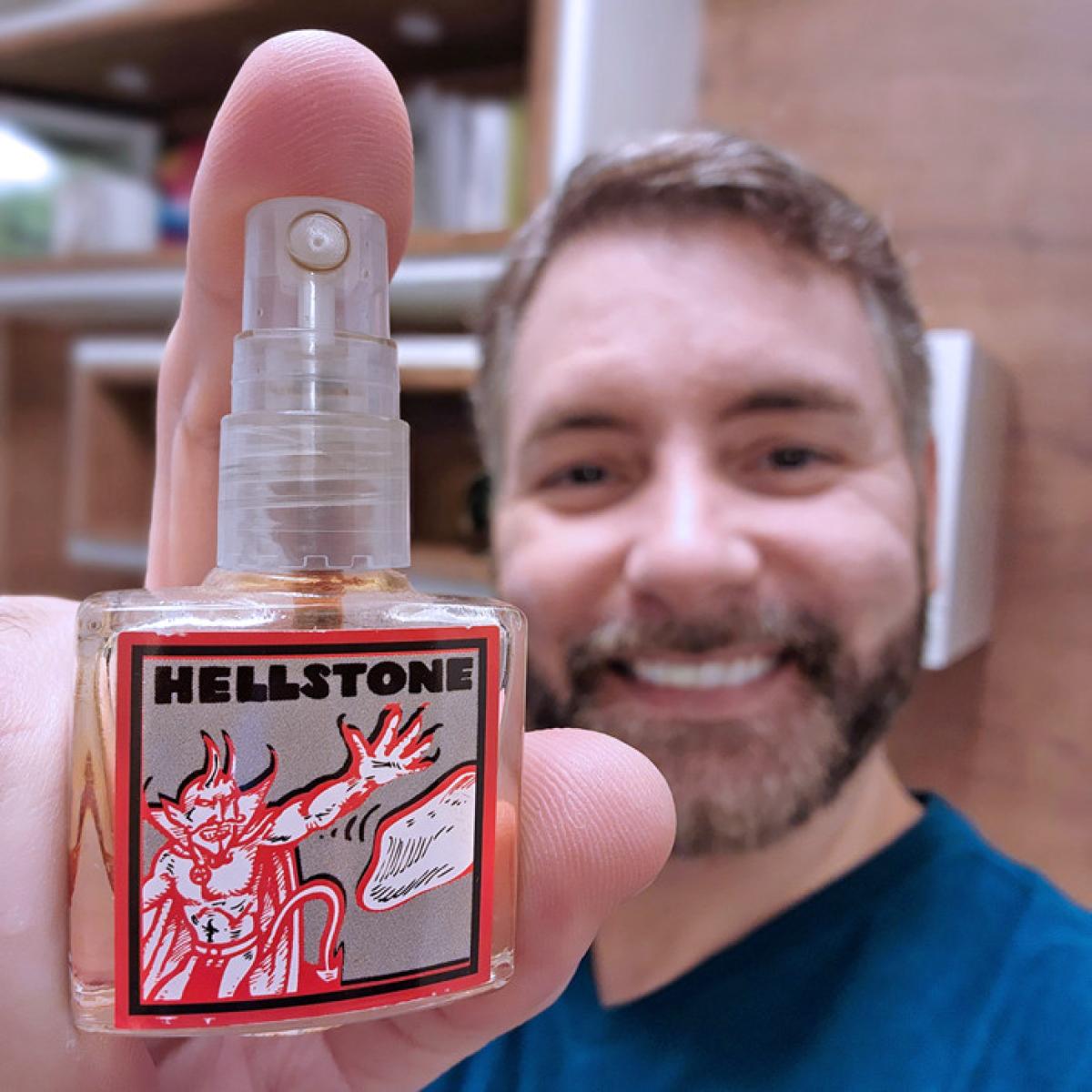 Hellstone Lush parfum - een geur voor dames en heren 2013