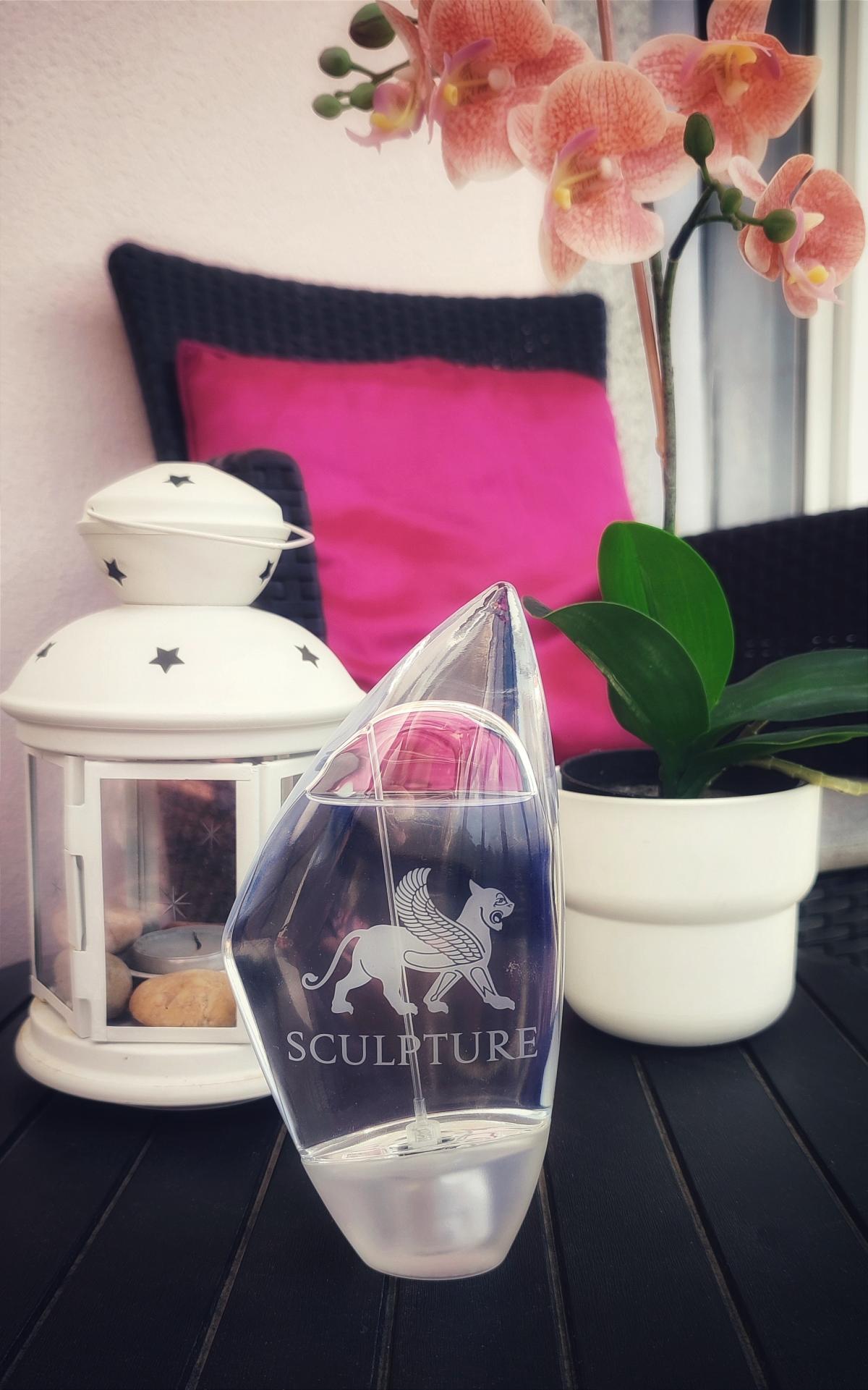 Sculpture Homme Nikos Cologne - ein es Parfum für Männer 1995