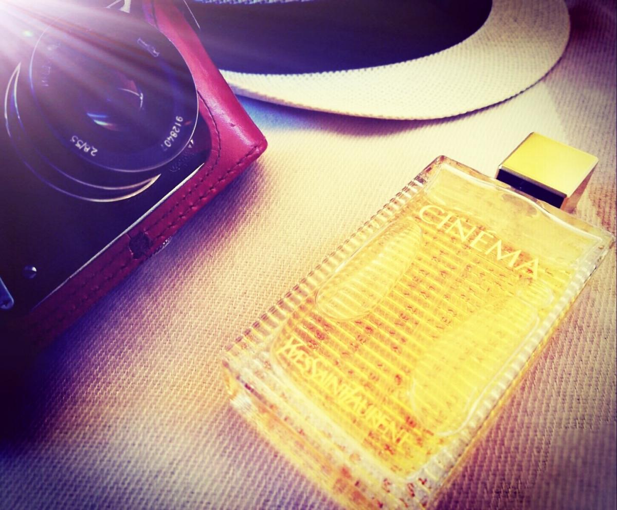 Cinéma Yves Saint Laurent άρωμα - ένα άρωμα για γυναίκες 2004