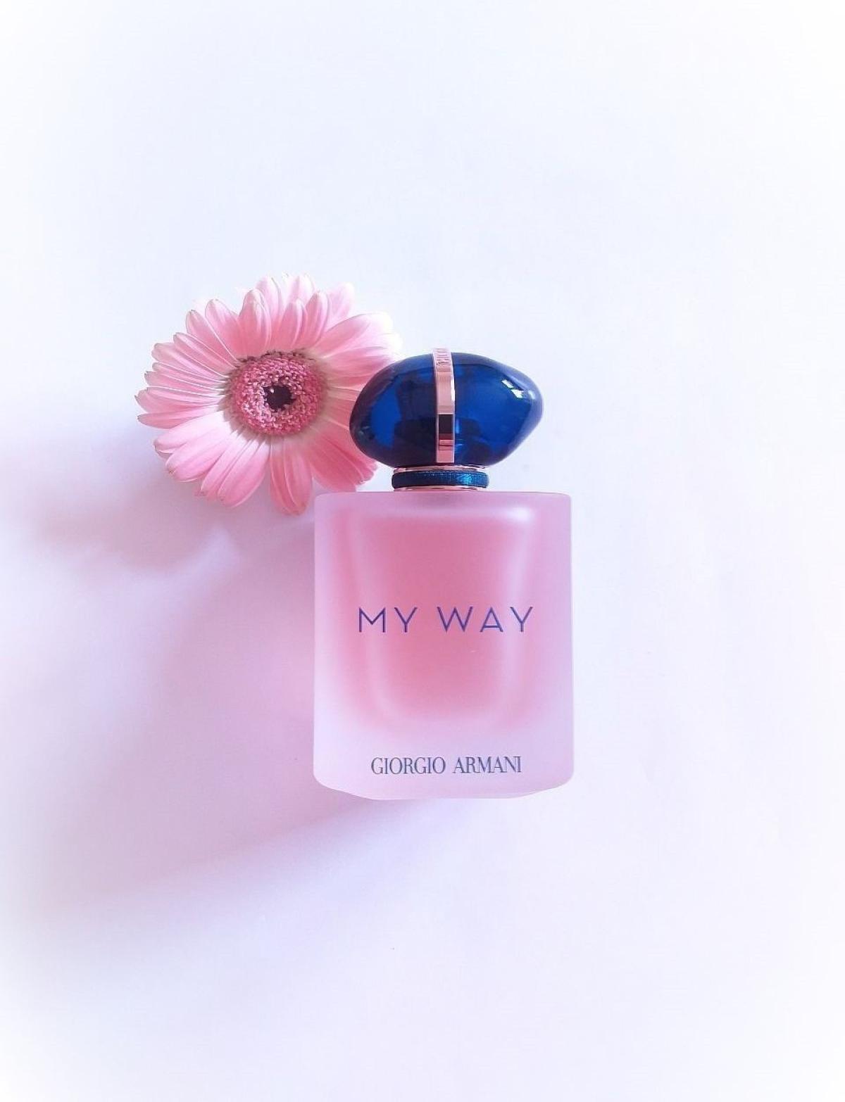 My Way Floral Giorgio Armani perfume - a novo fragrância Feminino 2022