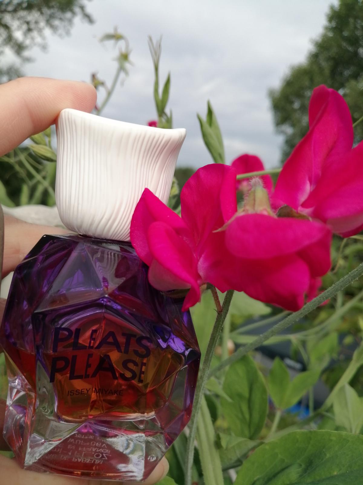 Pleats Please Eau de Parfum 2013 Issey Miyake fragancia - una fragancia ...