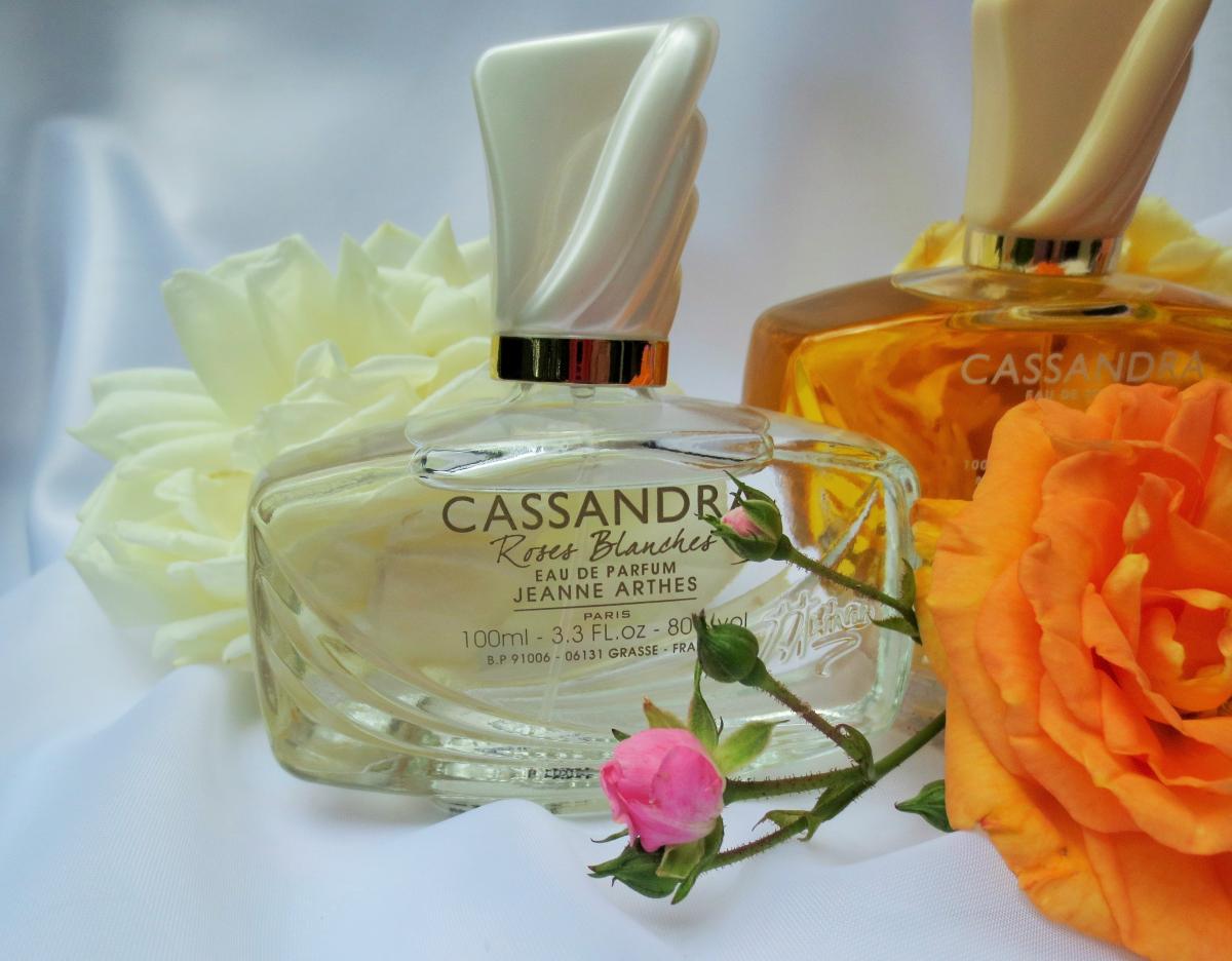 Cassandra Roses Blanches Jeanne Arthes parfum - un parfum pour femme 2016