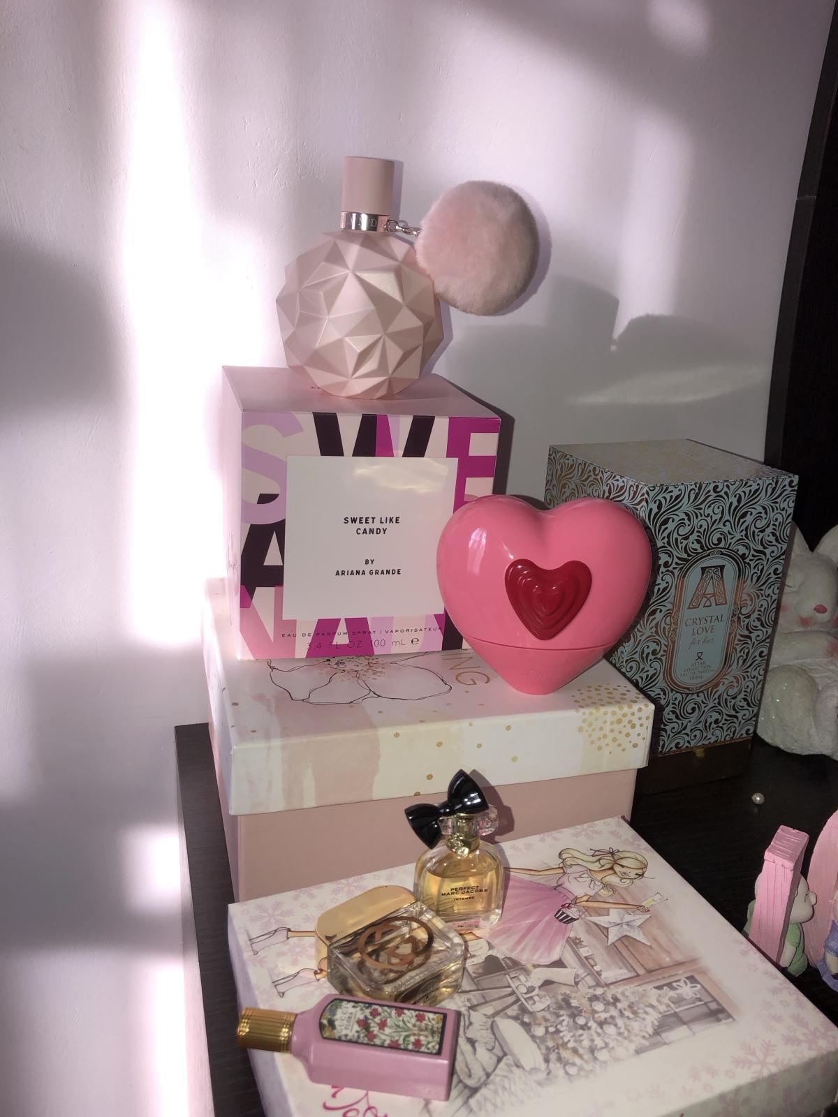 Candy Love Escada - una fragranza da donna 2020