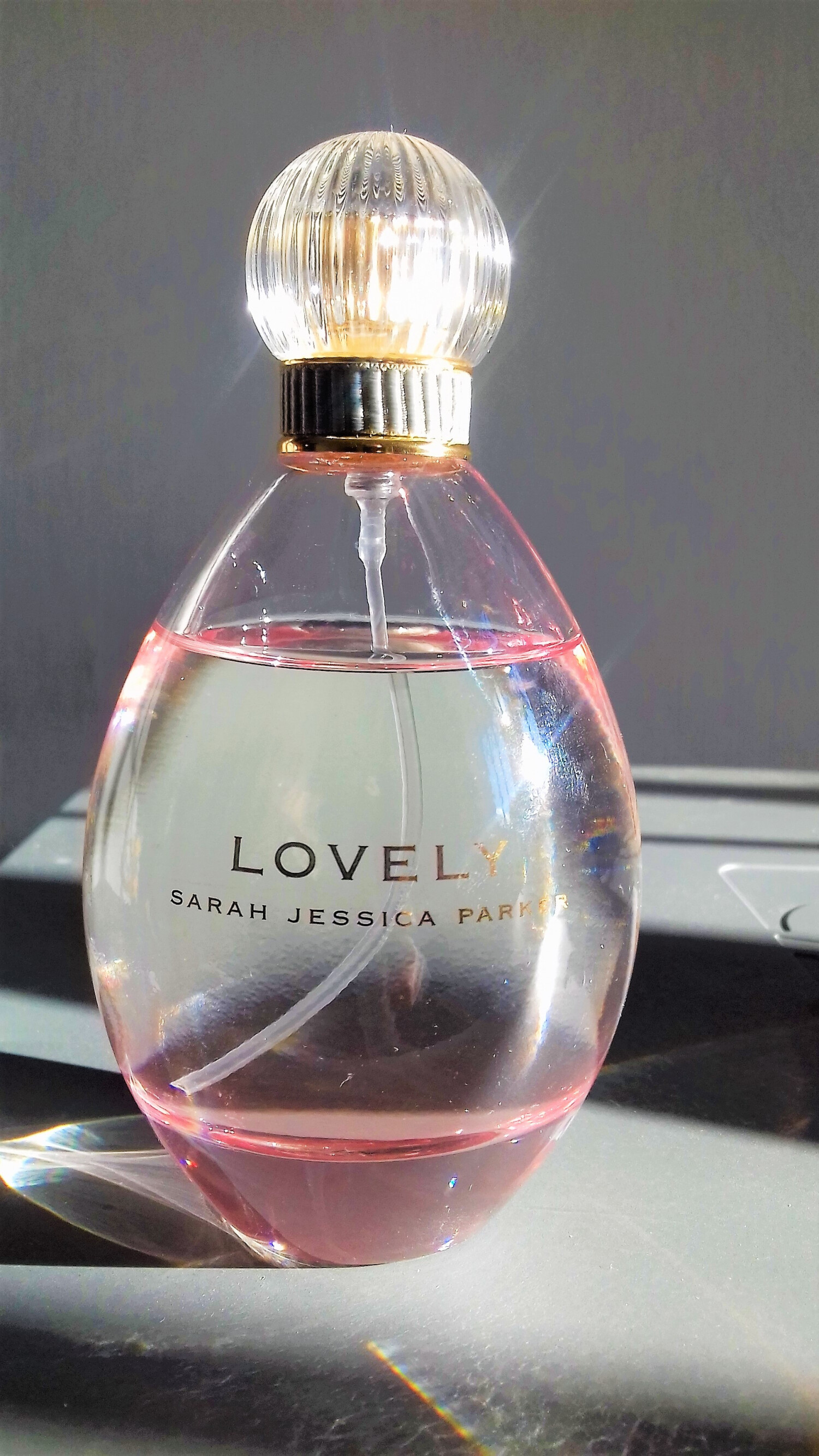 Lovely Sarah Jessica Parker perfume - a fragrância Feminino 2005